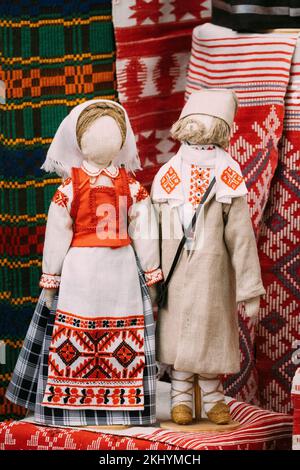 Cultura della tessitura delle bambole slaviche. Bambole in vimini ...