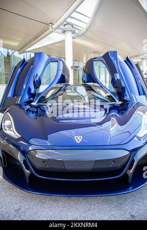 Neversa, la nuova vettura di Mate Rimac può essere vista alla ...