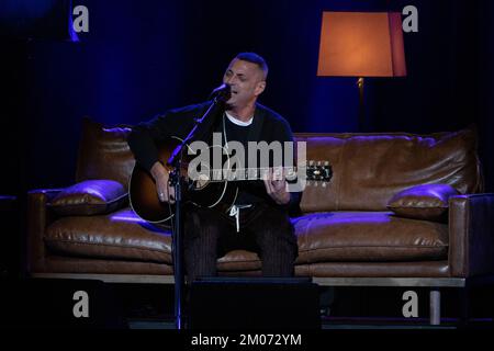 Teatro Colosseo di Torino, Torino , Italia, 04 dicembre 2022, Alex ...