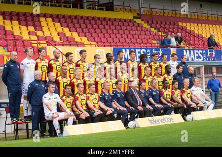 (Top L-R) Marc Bols, portiere Anthony Swolfs, Seth De Witte, Edin ...