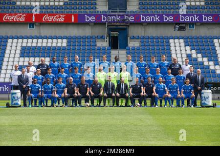 (Fila superiore L-R) soigneur Jacques Raymaekers, warehouseman Alain ...
