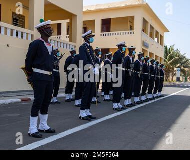 DAKAR, Senegal (10 marzo 2022) posteriore ADM. Oumar Wade, Capo della ...