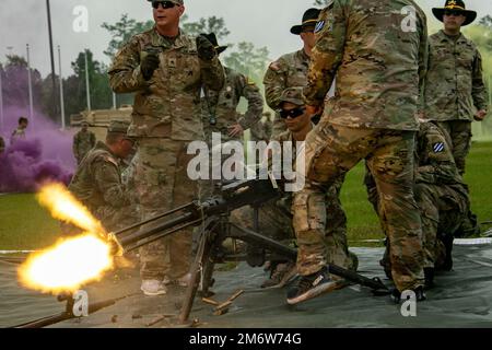 Grant Arnall, un pilota di carri armati M1A2 SEPv2 Abrams assegnato a ...