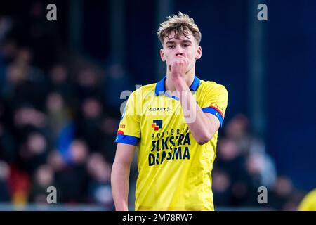LEEUWARDEN, PAESI BASSI - 8 GENNAIO: Milanese Smit di Cambuur, Mees ...