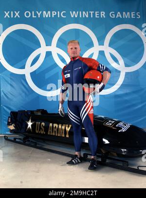 SPECIALISTA mondiale dell'atleta (SPC) (e-4) Douglas Sharp, USA, parte ...