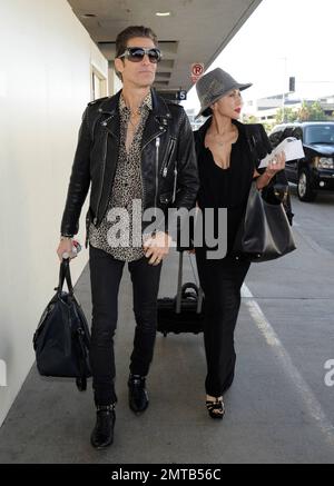 Perry Farrell di Jane's Addiction e la moglie Etty Lau Farrell ...