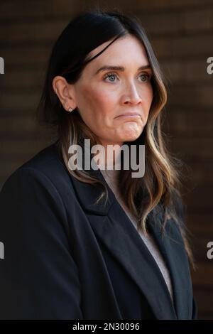 Peta Cavendish parla con i media al di fuori di Chelmsford Crown Court ...