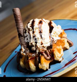 Una cialda, citata anche con le parole straniere cialda, cialda, cialda ...