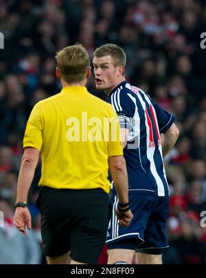 West Bromwich Albion's Chris Scotto (sinistra) e il Manchester United ...