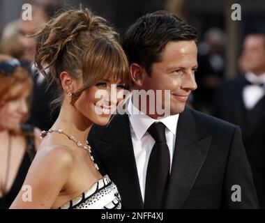Jennifer Love Hewitt e il fidanzato Ross McCall per fare una romantica ...