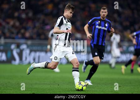 Jaka Bijol di Udinese Calcio controlla la palla durante la Serie A ...