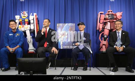 Japanese astronaut Norishige Kanai (L) and Tokyo 2020 Organising ...