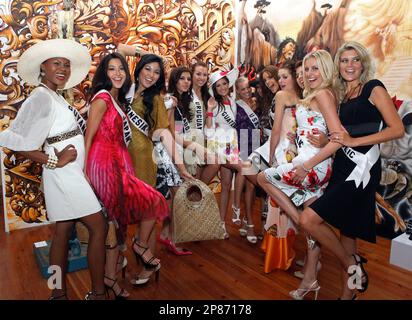 Contestants of the Miss Universe 2009 beauty pageant, from left, Miss ...