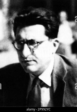 Il politico italiano partigiano e antifascista LUIGI LONGO ( 1900 ...
