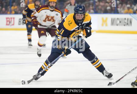 Quinnipiac forward Collin Graf (11) celebrates with the bench after ...