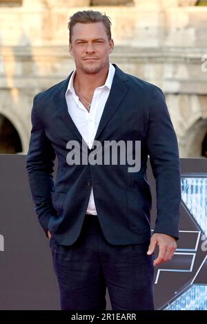 Alan Ritchson bei der Premiere des Kinofilms Ordinary Angels im SVA Theater. New York, 19.02. ...