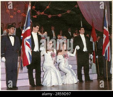 New York. Trente-cinquième bal des Débutantes. Marte 1990. Les ...