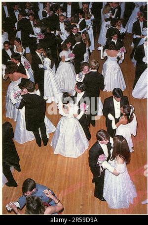 New York. Trente-cinquième bal des Débutantes. Marte 1990. Les ...