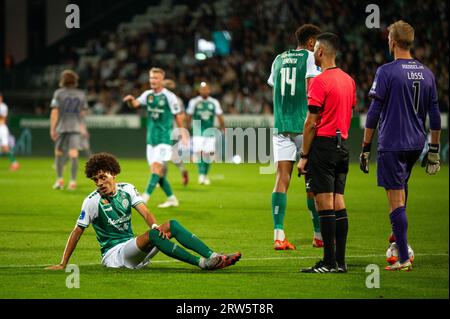 Viborg, Danimarca. 15 settembre 2023. I giovani tifosi del Viborg FF ...