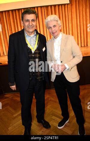 Mahmut Tuerker FDP Bundestagskandidat Muenchen Ost Valere Hayer Mdep Fraktionsvorsitzende ...