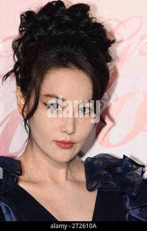 Attrice cinese, cantante e modella Zhang Xinyu, noto anche come Viann ...