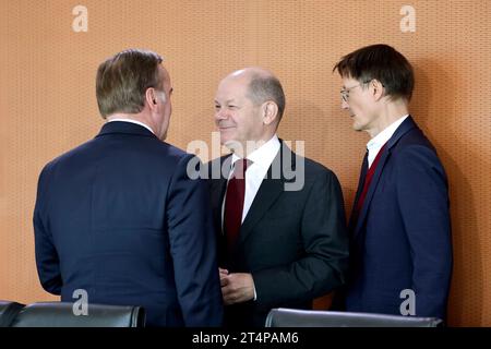 Karl Lauterbach, Bundesminister fuer Gesundheit, SPD, Boris Ludwig ...