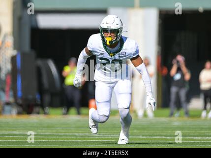 Waco, Texas, USA. 4 novembre 2023. CARL WILLIAMS IV (15) di Baylor ...