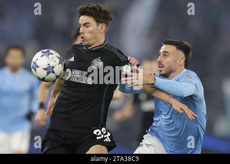 Il difensore spagnolo della Lazio Mario Gila controlla la palla durante ...