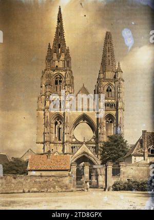 Soissons, Aisne, Francia Panoramica di Saint-Jean-des-Vignes Housing ...