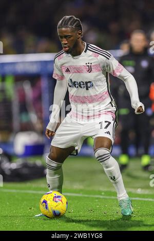 L'attaccante inglese della Juventus Samuel iling Junior controlla la ...