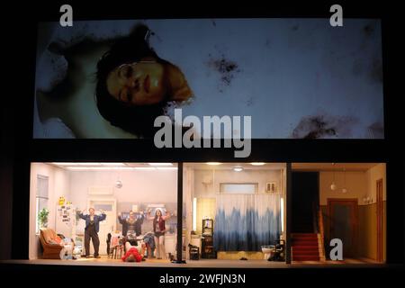 Rebecka Wallroth als Zweite Elfe, Regina Koncz als Erste Elfe ...