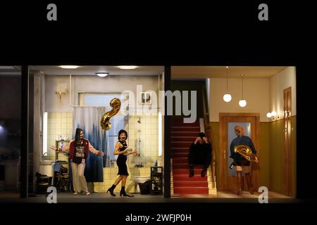 Rebecka Wallroth als Zweite Elfe, Regina Koncz als Erste Elfe ...