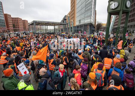 Letzte Generation: Protest gegen Rechts statt Straßenblockade, Die ...