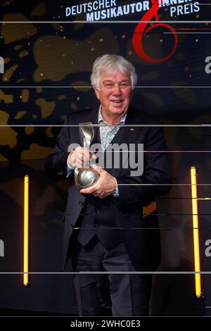 Deutscher Musikautorinnen Preis 2024 Rolf Zuckowski und Kerstin Ott ...