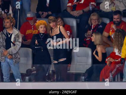L'11 febbraio 2024 rapper Ice Spice e la cantante Taylor Swift hanno ...