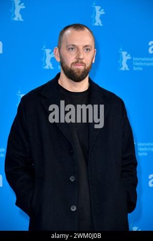 Gustav Möller beim Photocall zum Kinofilm 'Vogter / Sons' auf der Berlinale 2024 / 74 ...