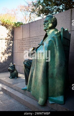 Un monumento in onore di Franklin Delano Roosevelt, che fu eletto ...