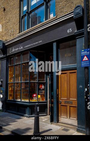 Libreria Libreria in Hanbury Street East London. Piccola libreria ...