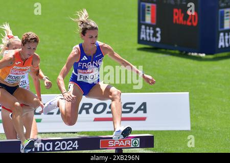 Alice Finot di Francia in azione durante i Campionati europei di ...