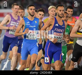 La Francia Azeddine Habz gareggia nella finale maschile dei 1500 m ai ...
