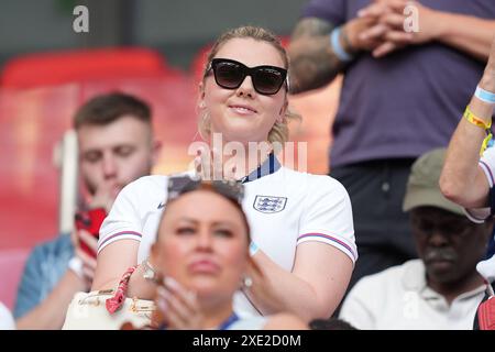 Kate Goodland, la moglie dell'inglese Harry Kane, in vista della ...