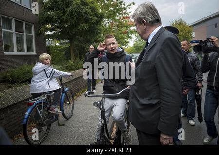 Nederland, Haren, 03-10-'12; ministro van Veiligheid en Justitie Ivo ...