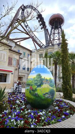 Rust, Germania - 31 marzo 2025: Europa-Park Resort ha notevolmente ...
