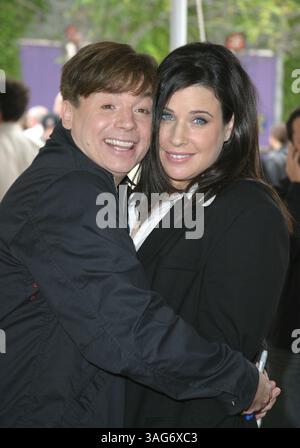 MIKE MYERS & ROBIN RUZAN DR. SEUSS' il gatto nel cappello CITYWALK ...