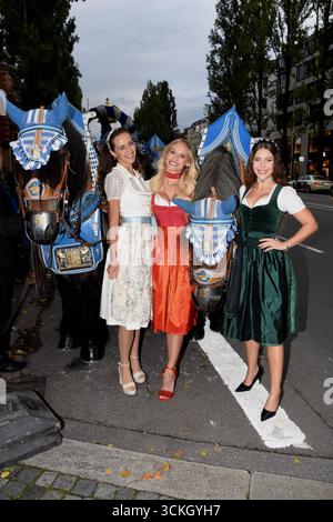 Laura Engelmann Playboy Playmate des Jahres 2025 Leonie Splitter ...