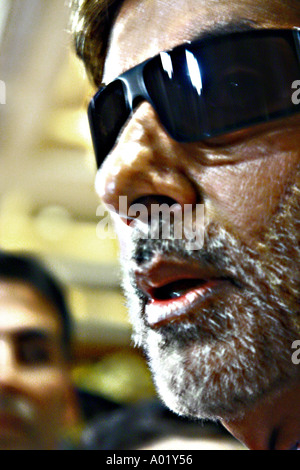 Indian Super star Actor Amitabh Bachchan Fans Club membri distribuire ...