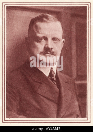 JEAN SIBELIUS (1865-1957), compositore finlandese al suo Jarvenpaa home nel 1939 Foto stock - Alamy