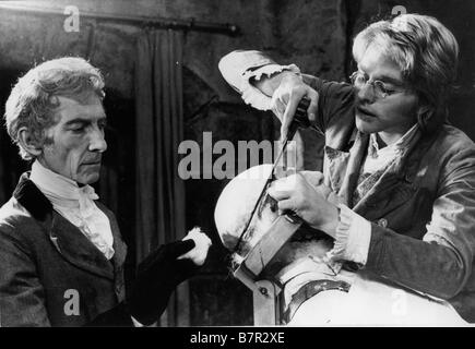 FRANKENSTEIN e il mostro dall'inferno, Shane Briant, Peter Cushing ...