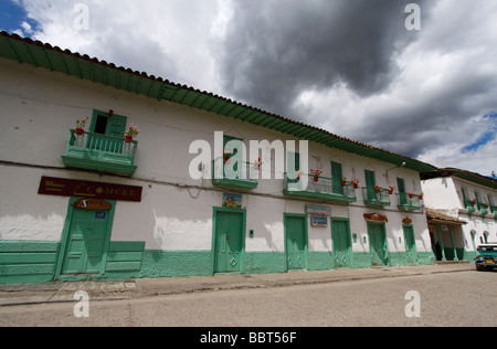 Architettura tipica delle Ande colombiane. El Cocuy, Boyacá, Colombia ...