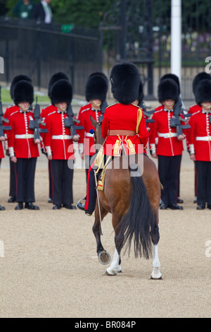 Lt Col Roland "Roly' Walker, Ufficiali di Campo e 'boss' della sfilata ...
